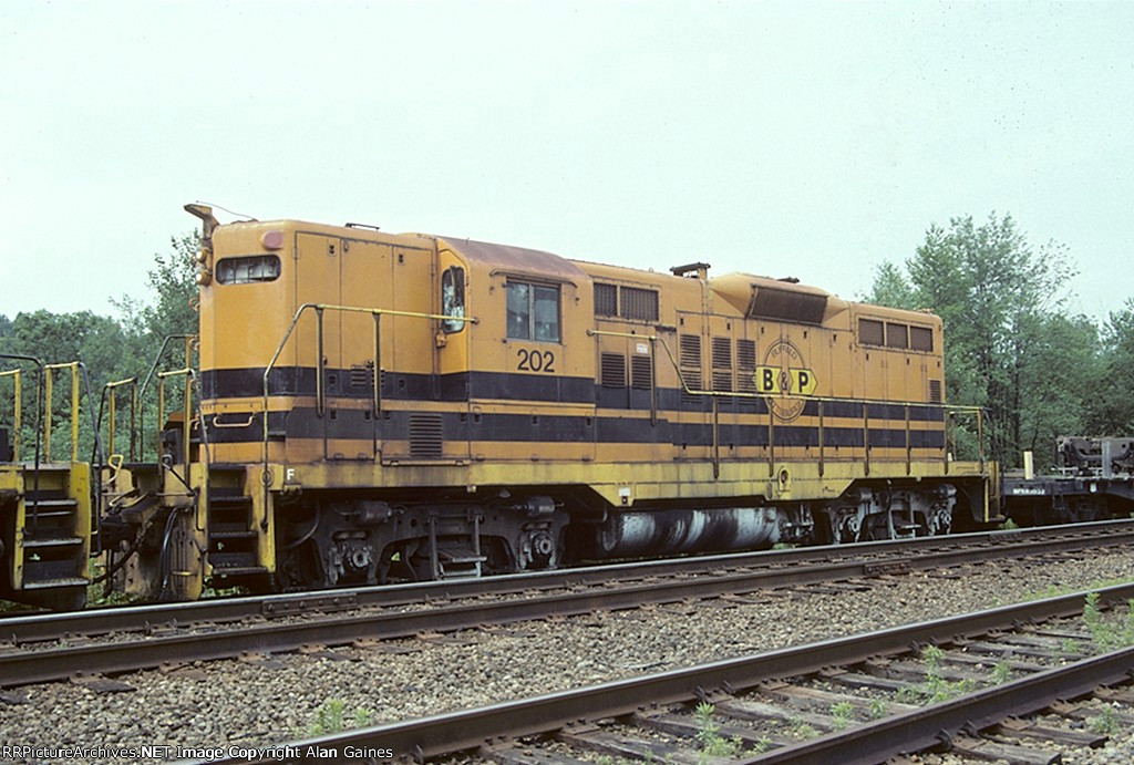 B&P GP9 202